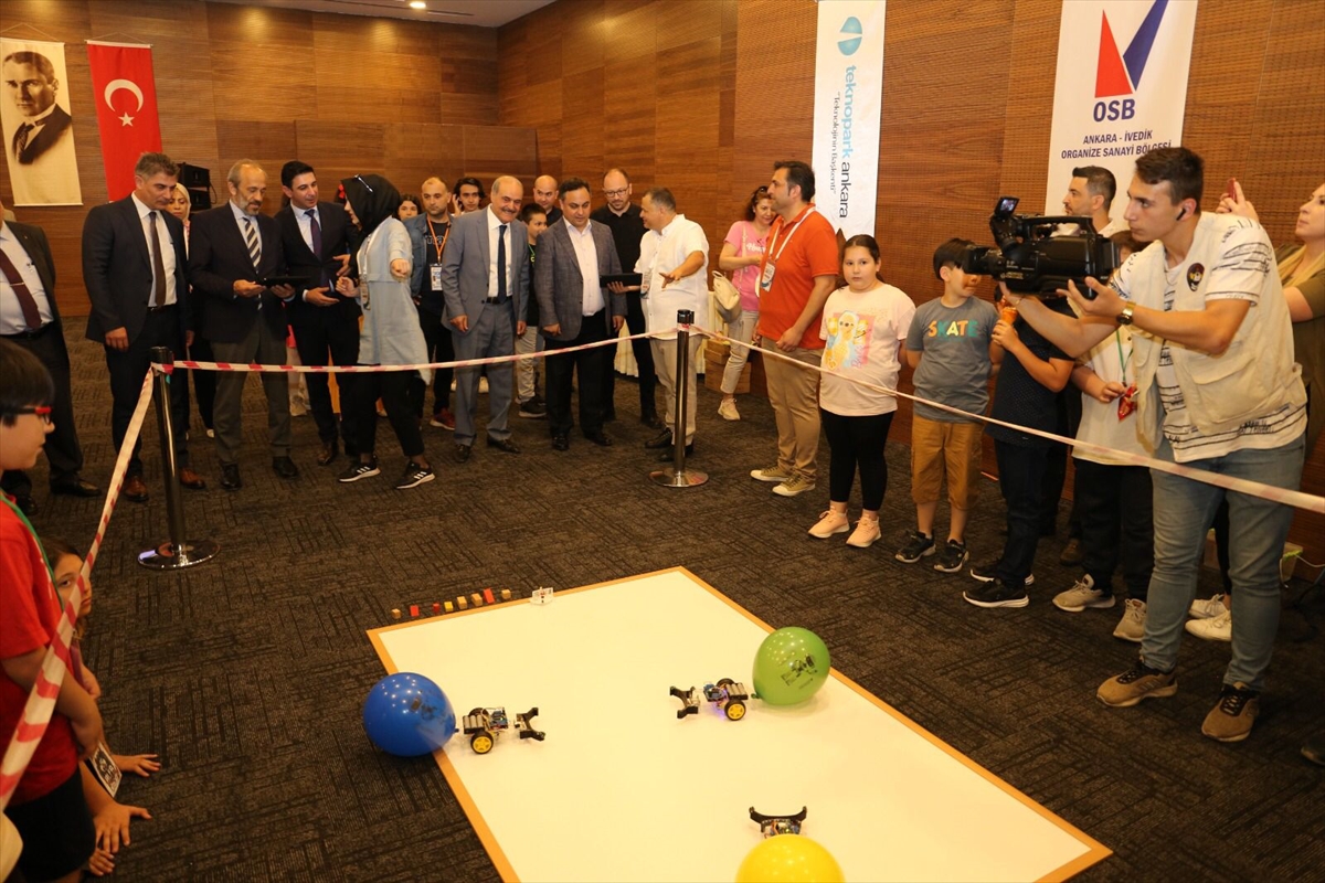 Robot Yarışları ve Bilim Şenliği, Teknopark Ankara'da başladı | Turcomoney