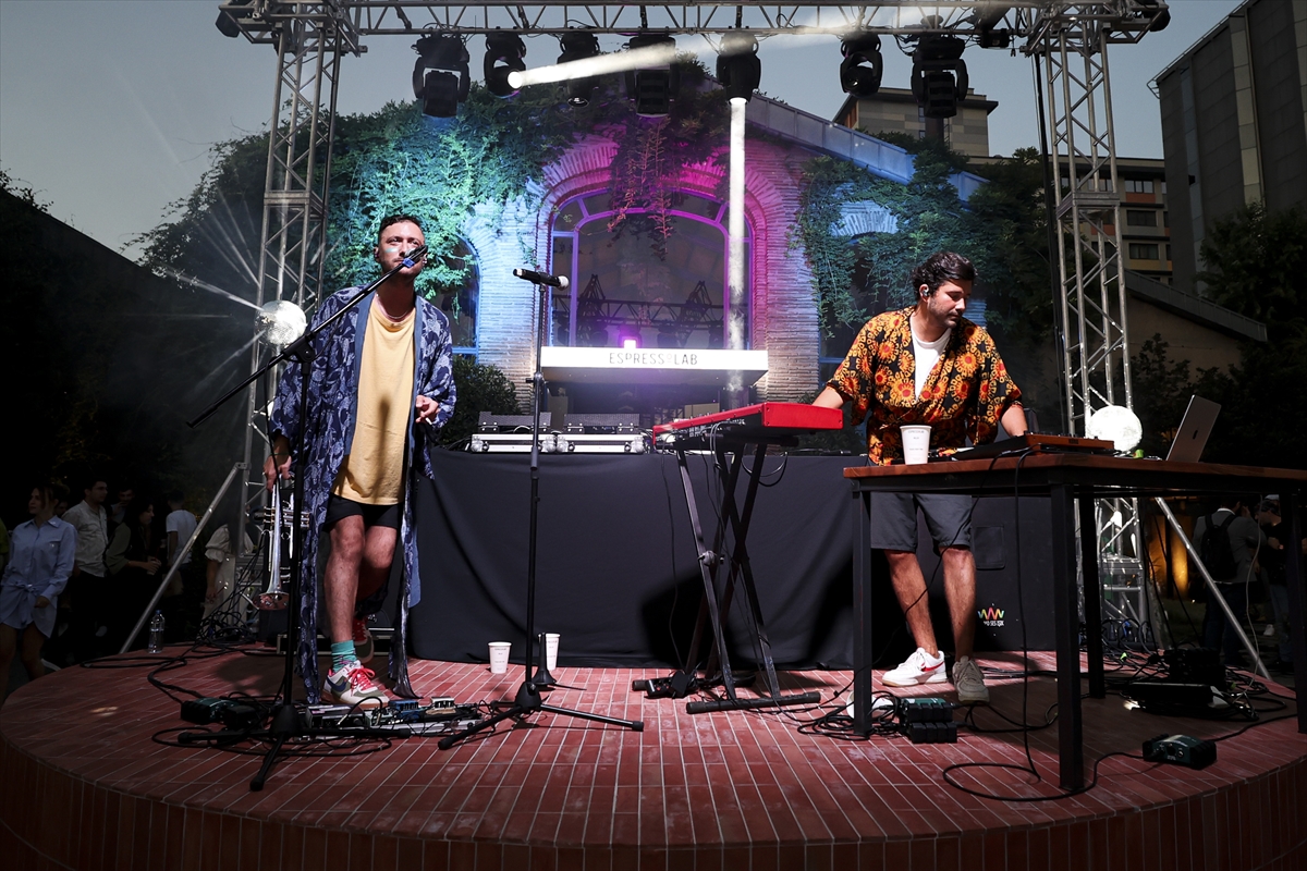 Espressolab Avrupa'nın en büyük kahve deneyim merkezini Merter'de açtı ...