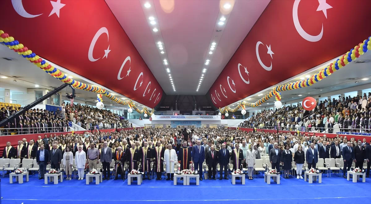 TOBB ETÜ 2022-2023 dönemi mezunlarını verdi | Turcomoney TOBB ETÜ 2022-2023 dönemi mezunlarını verdi | Turcomoney