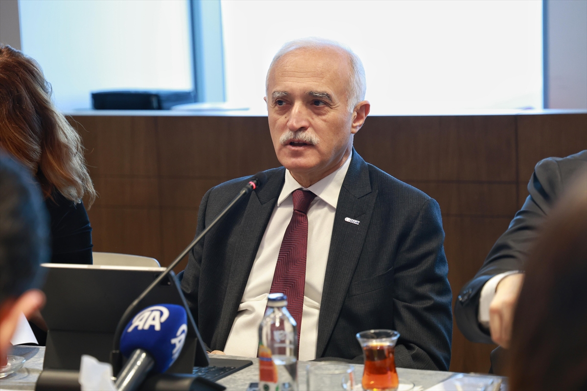 DEİK Başkanı Nail Olpak, 2025 yılına dair değerlendirmelerde bulundu ...